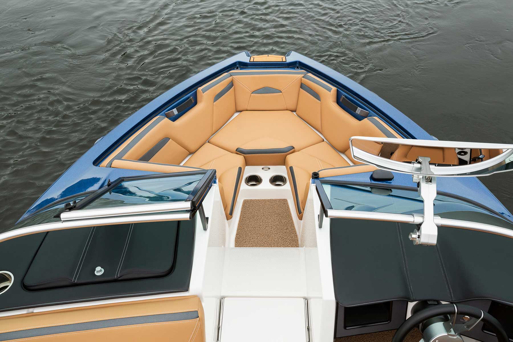 ProStar Ski Boat Lancashire | Luxury Waterski Boat Suppliers