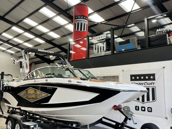 MasterCraft Towers and Board Racks | MasterCraft Boats UK