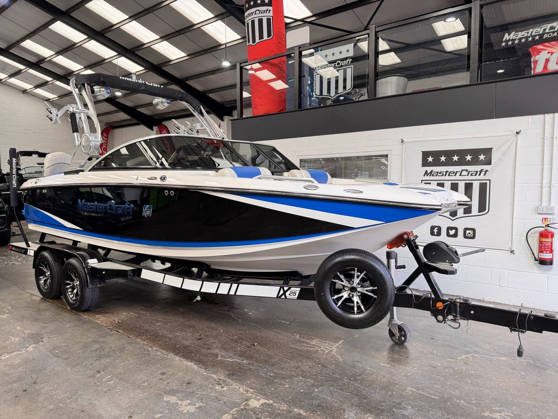 2015 MASTERCRAFT X25 Dual Fuel LPG - MasterCraft Boats UK