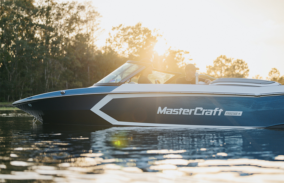 MasterCraft Boats UK | Wakesurfing Boat UK | Wakeboard Boats